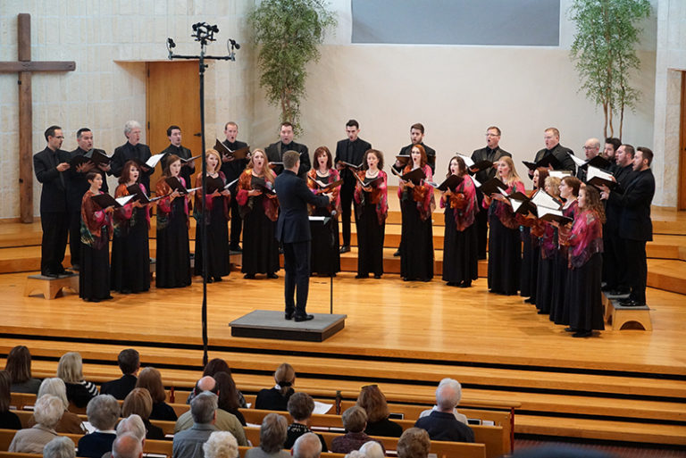 Christopher Gabbitas: In Tune with Happiness » Images Arizona