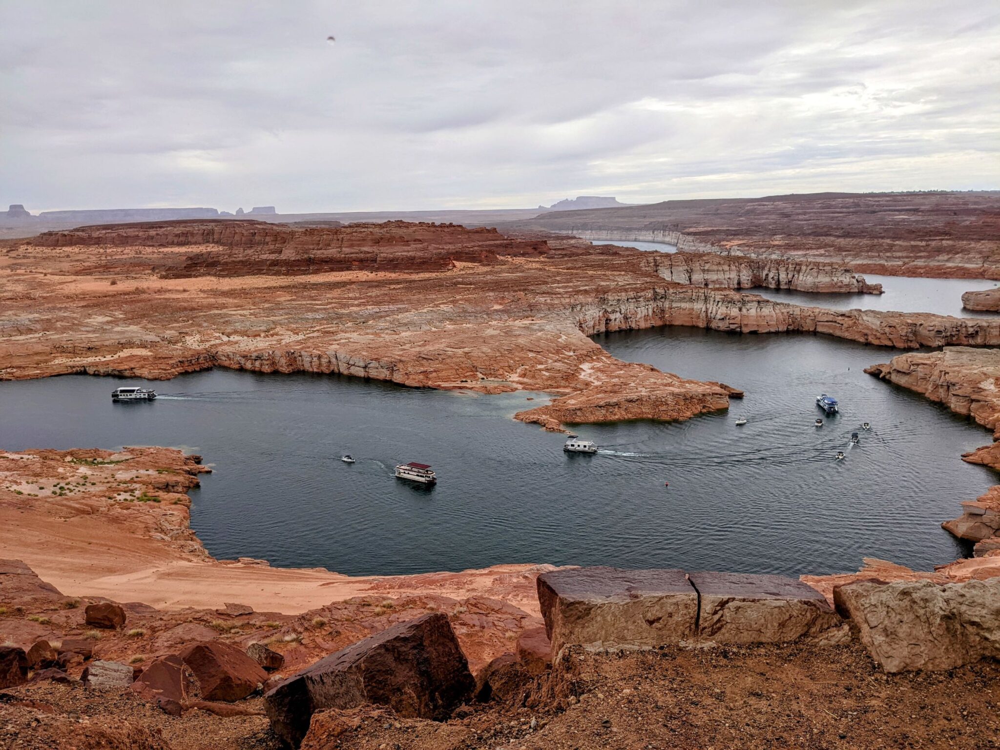Lake Powell: Spectacular Scenery and Sparking Waters » Images Arizona