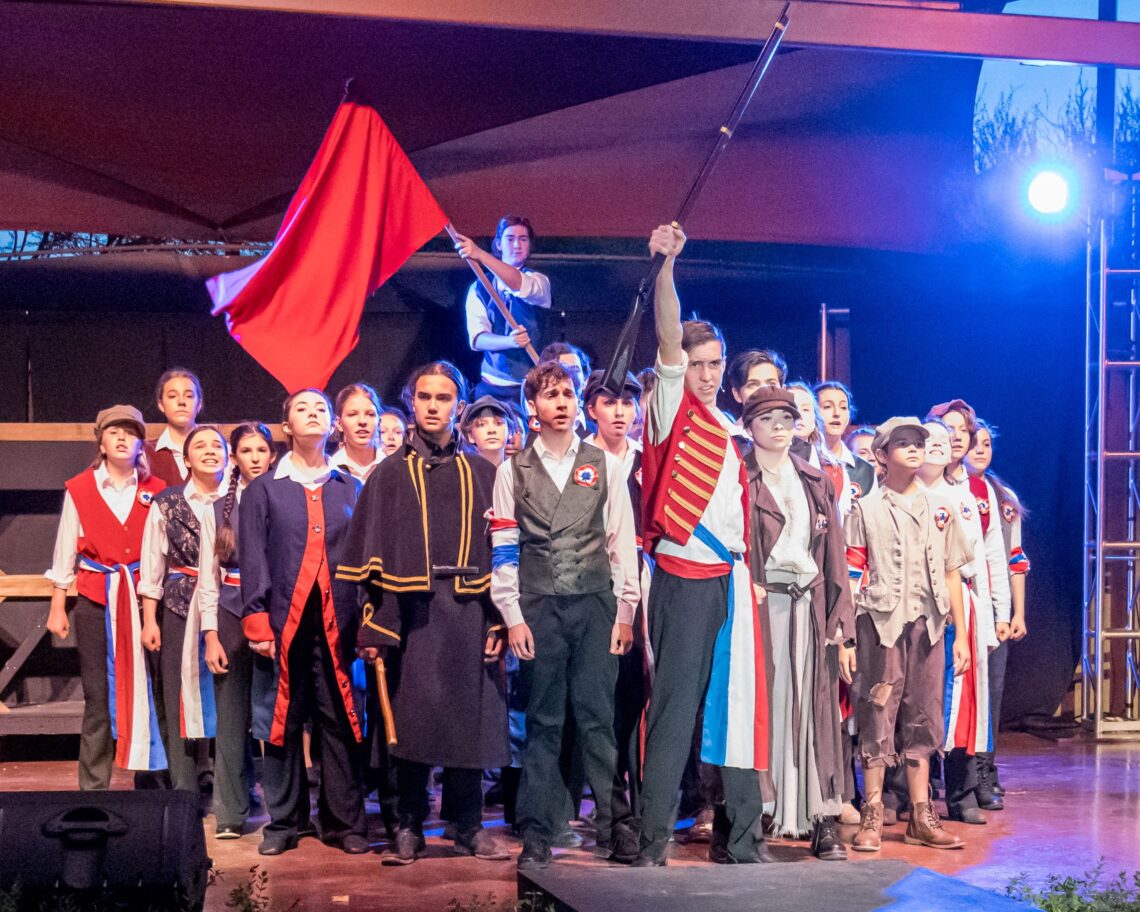 Springing onto the Stage » Images Arizona